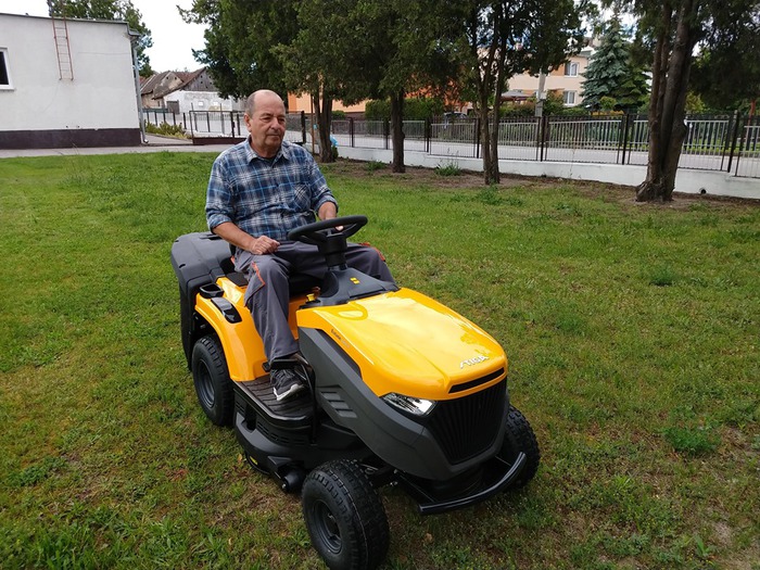 Nová traktorová kosačka :: zsborskymikulas.sk